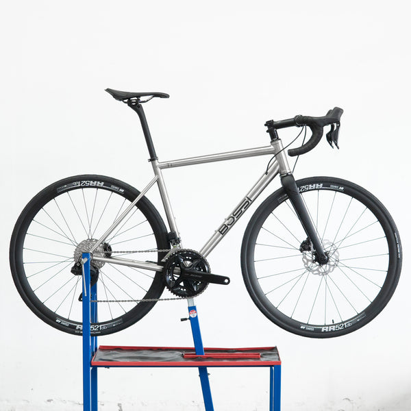 Strada Classic - 105 Di2 - Bossi Bicycles