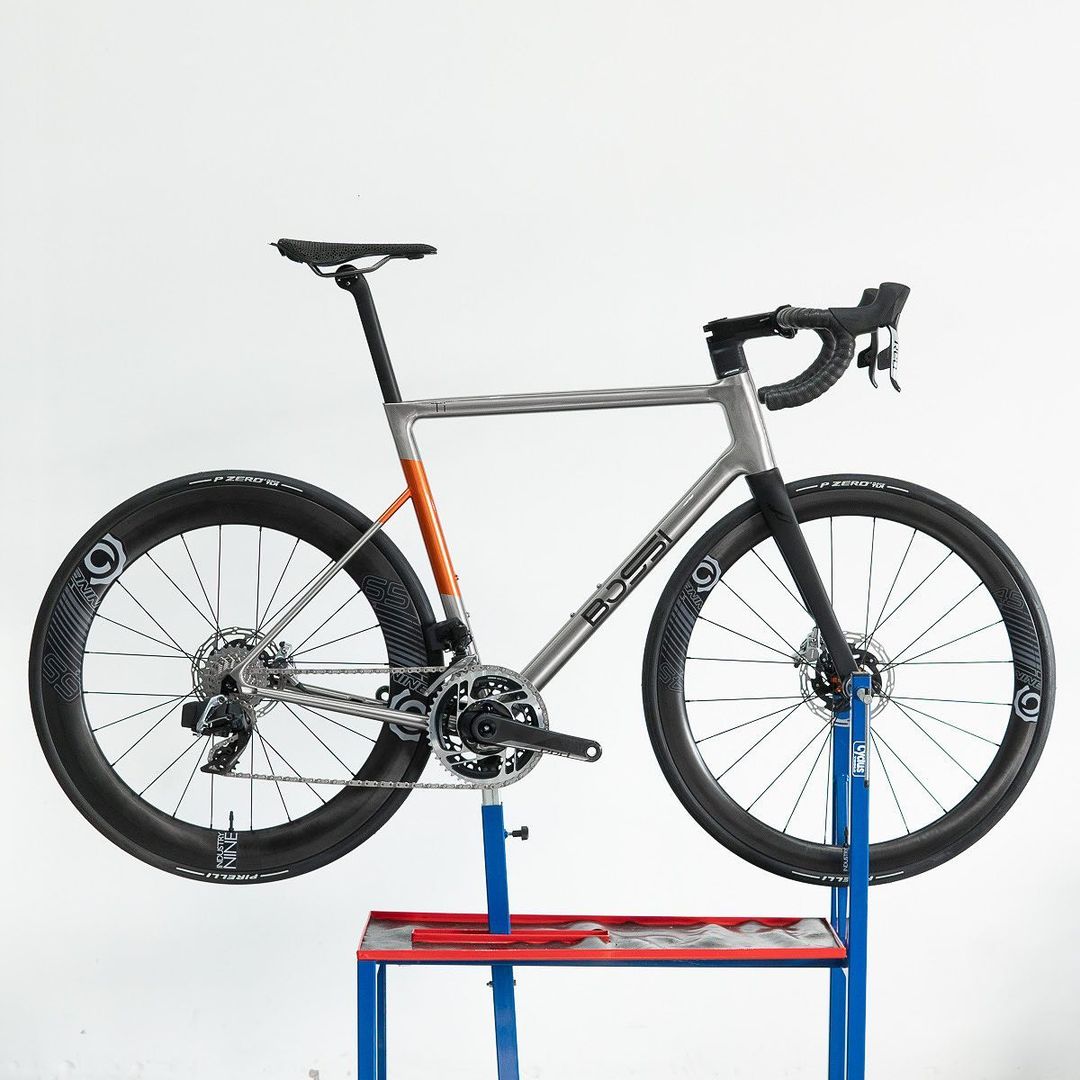 Strada SS - SRAM RED AXS - Bossi Bicycles